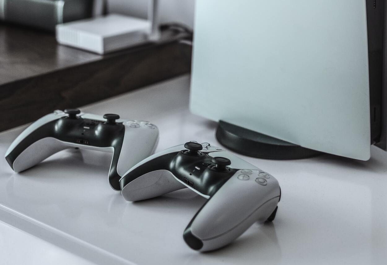 Zdjęcia PlayStation 5 Slim zostały ujawnione przed zapowiedzią